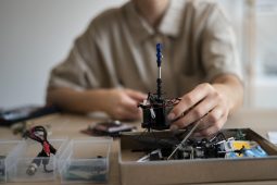 Arduino UNO: Pengertian, Fungsi dan Berbagai Contoh Proyeknya